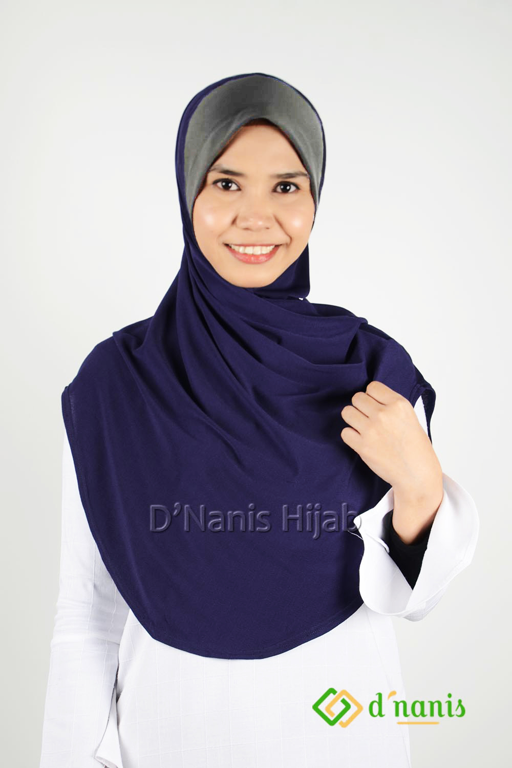 Twist Daisy in Blue Eve